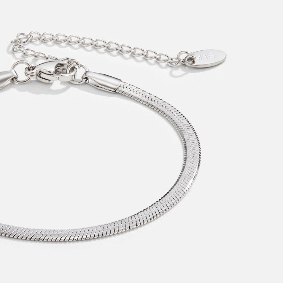 Sarya Snake Chain Silver Bracelet – Emily & Oliver Jewels
